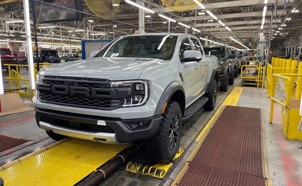 Hé lộ hình ảnh Ford Ranger Raptor 2024 tại Mỹ